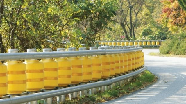 Conoce El Nuevo Guardarraíl "Elastico" Que Salvará Muchas Vidas | veobook